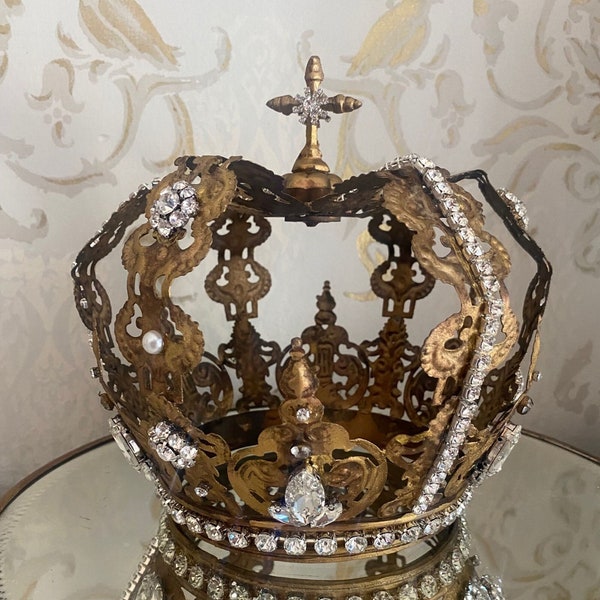 Santos Crown - Etsy