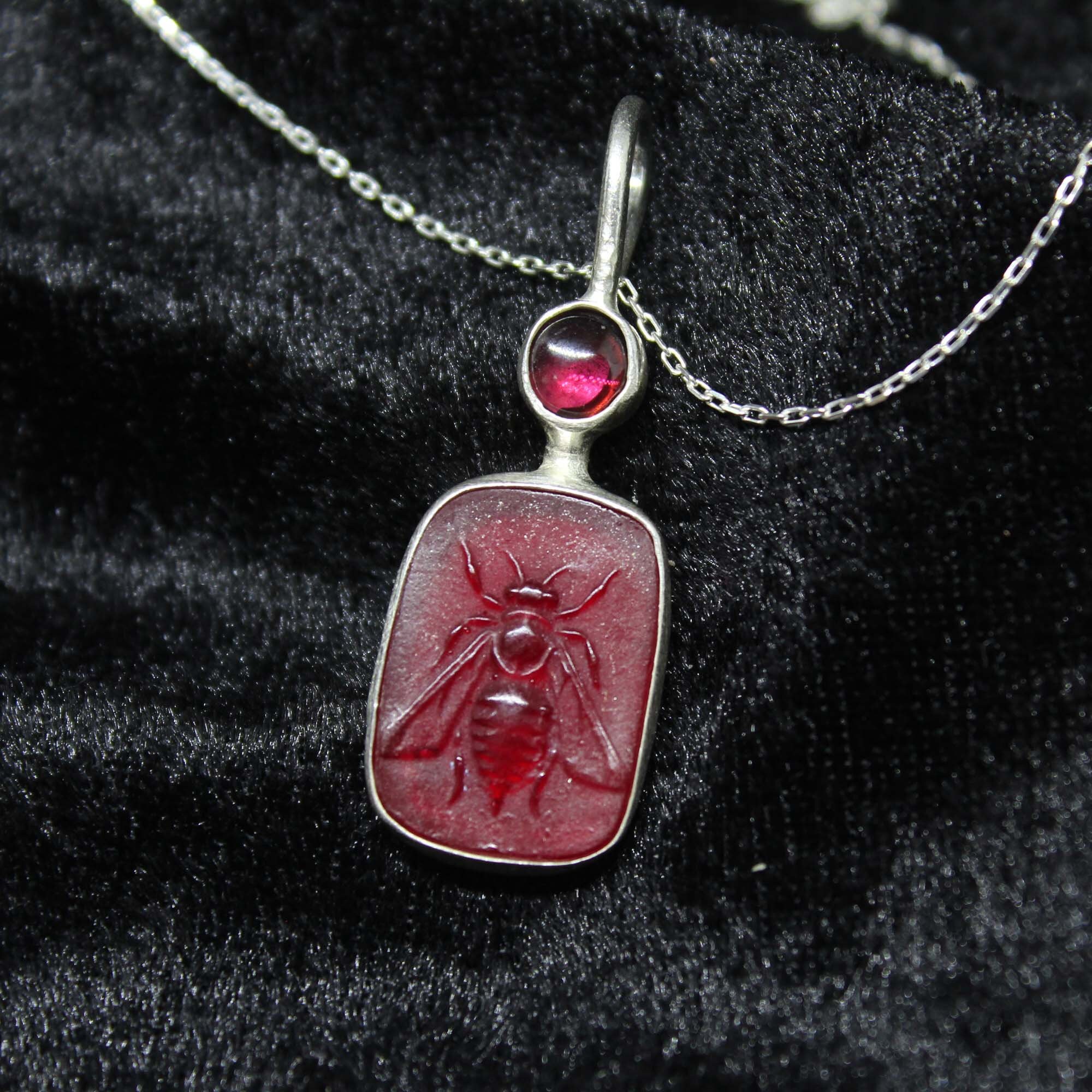 Roman Art Handmade Glass Bee Intaglio Necklace 925K Solid - Etsy