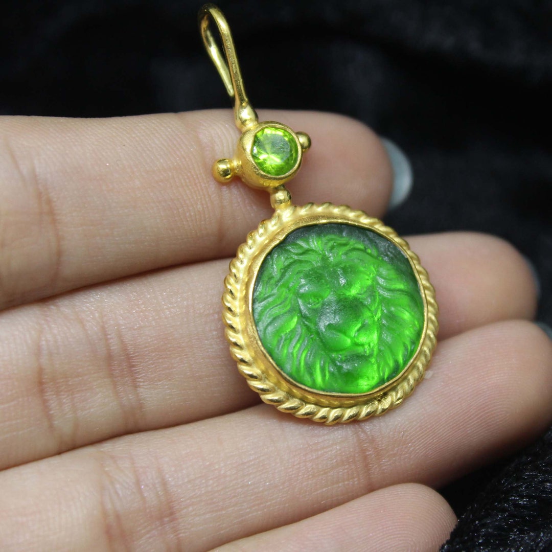 Roman Art Handmade Glass Lion Intaglio Pendant With Peridot , 925K ...