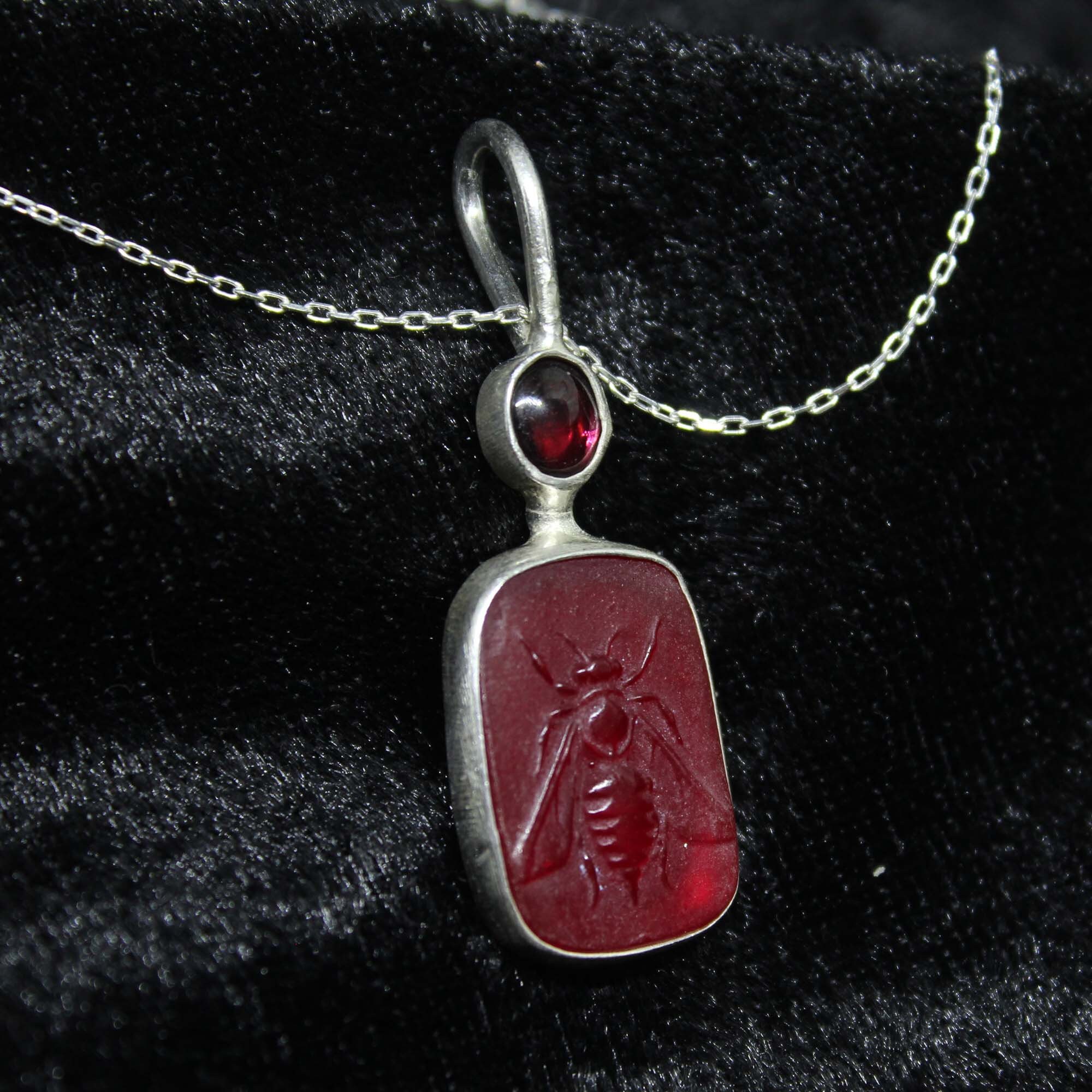 Roman Art Handmade Glass Bee Intaglio Necklace 925K Solid - Etsy