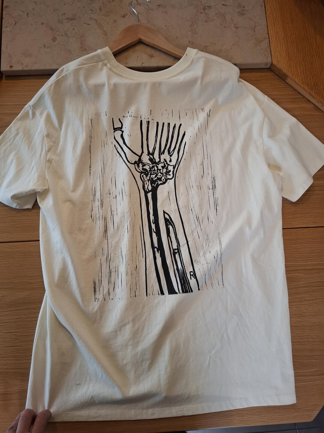 The Wrist, Size XL, 100% Bio Cotton Unique T-shirt, Handprinted, Lino ...