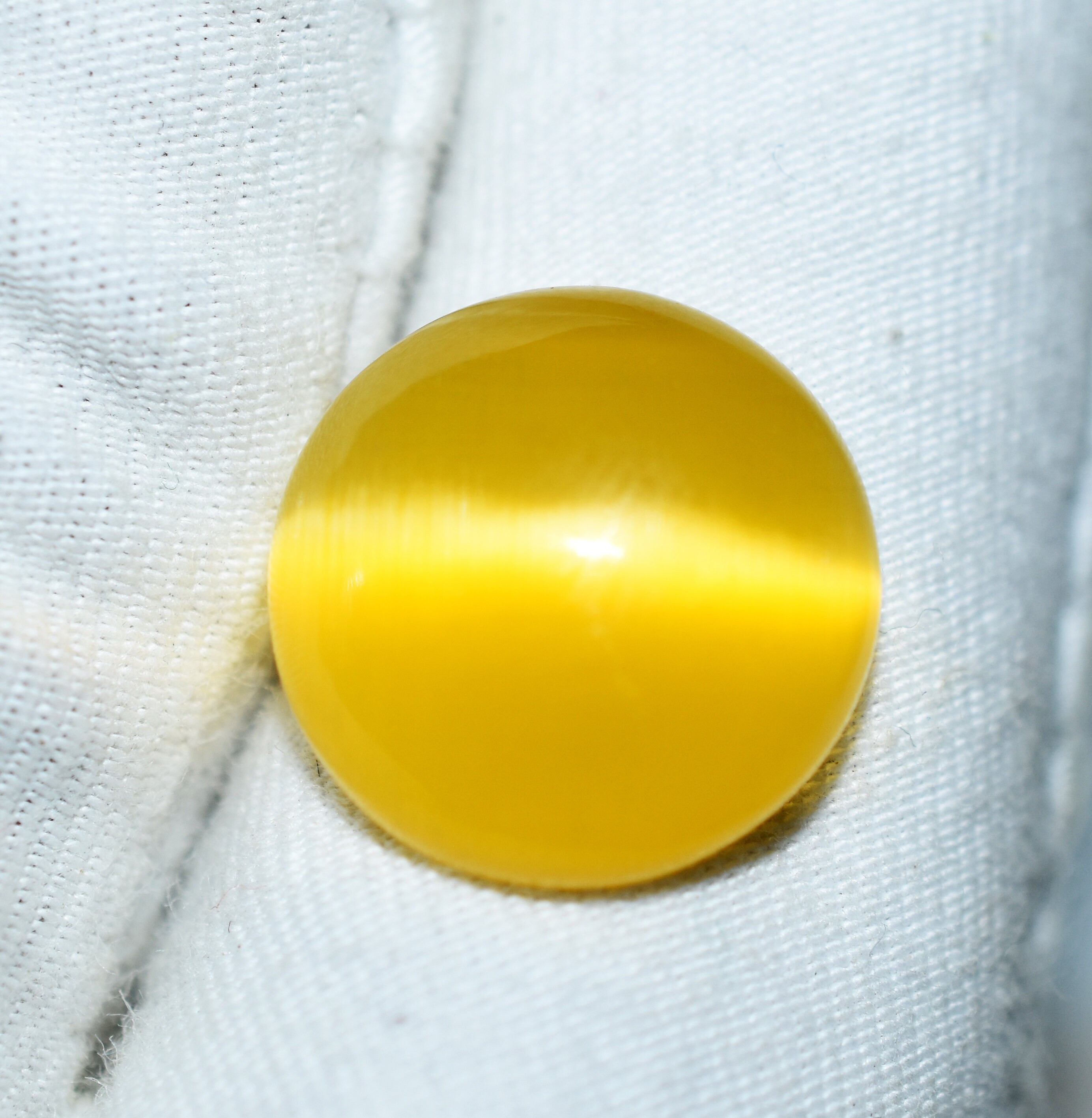 All Sizes Dark Yellow Cat's Eye Crystal Round Calibrated Cabochons 3 Mm ...