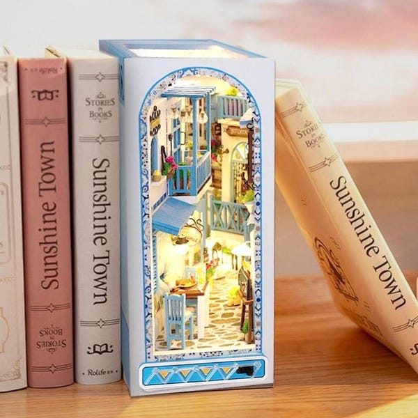 Coastal Book Nook - Etsy UK