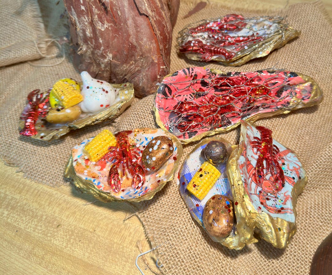 Crawfish Boil and Crawfish in a Cage Decorated Oyster Shells, Party ...