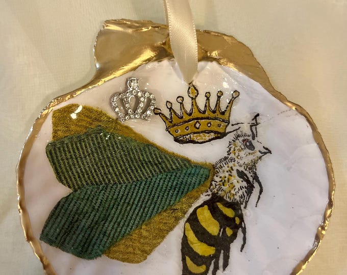 Large Scallop Shell Queen Bee Decoupage Seashell Ornament - Etsy