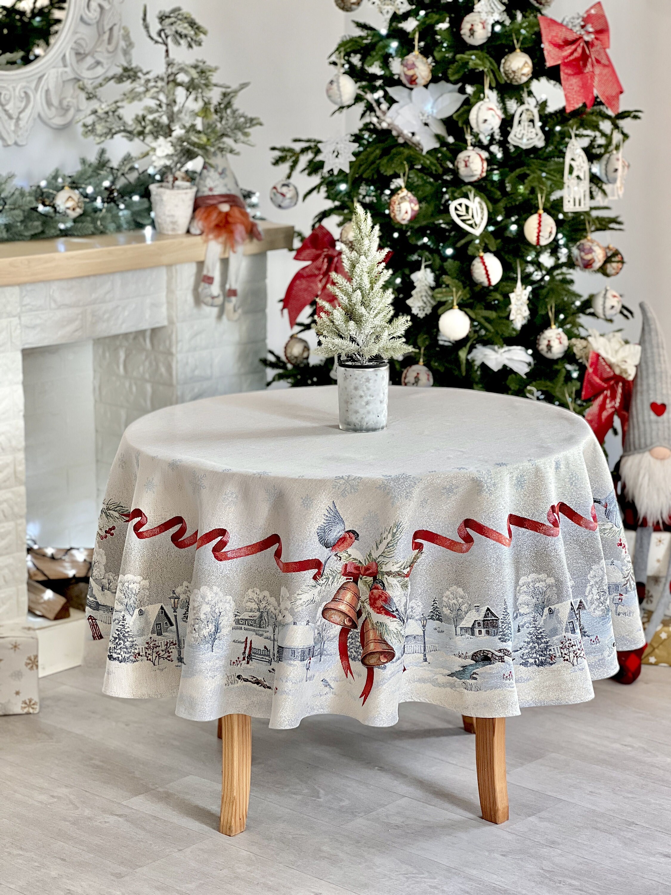 Round Christmas Tablecloth, Winter Holiday Table Linens, Xmas Tapestry ...