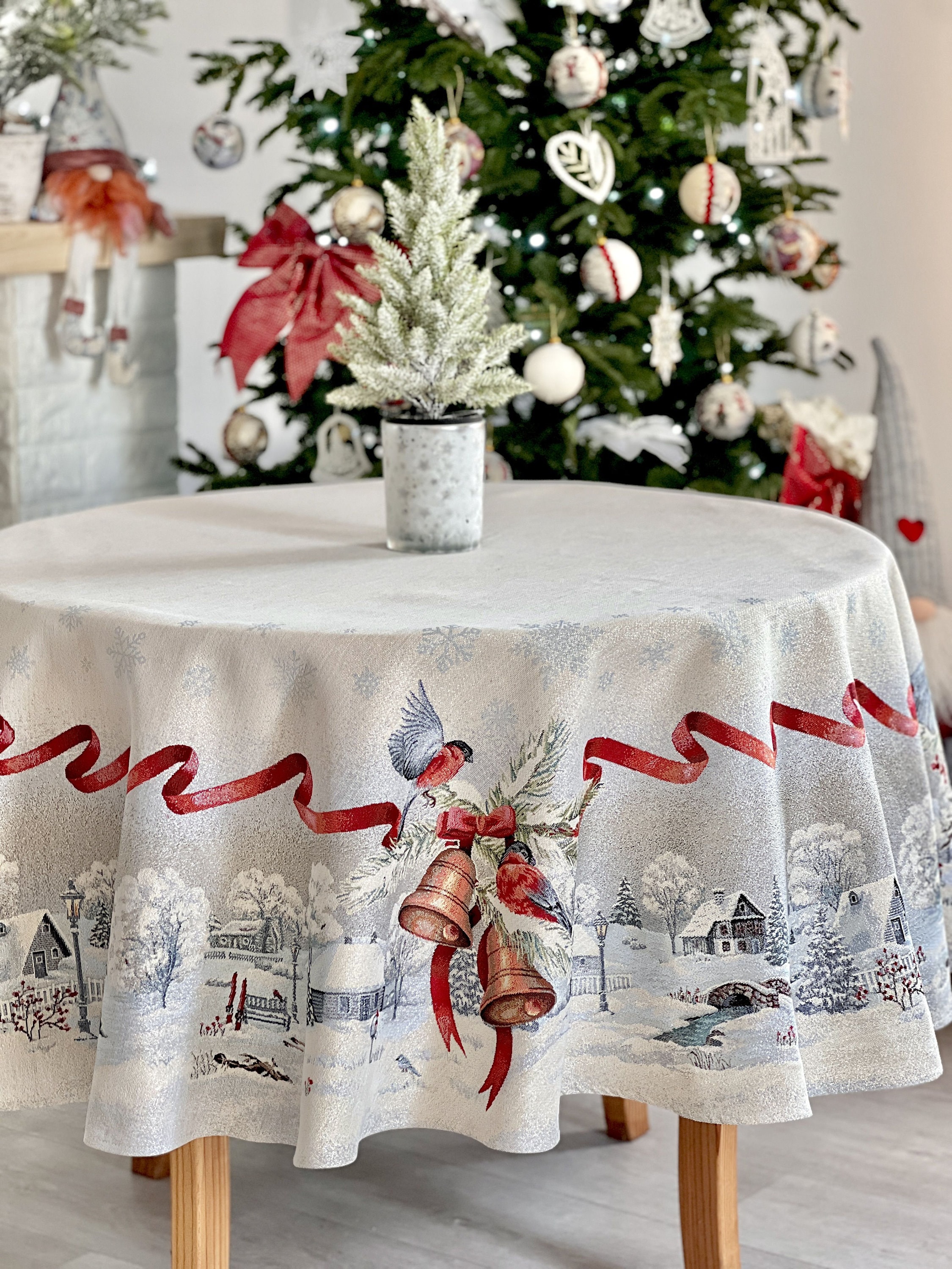 Round Christmas Tablecloth, Winter Holiday Table Linens, Xmas Tapestry ...