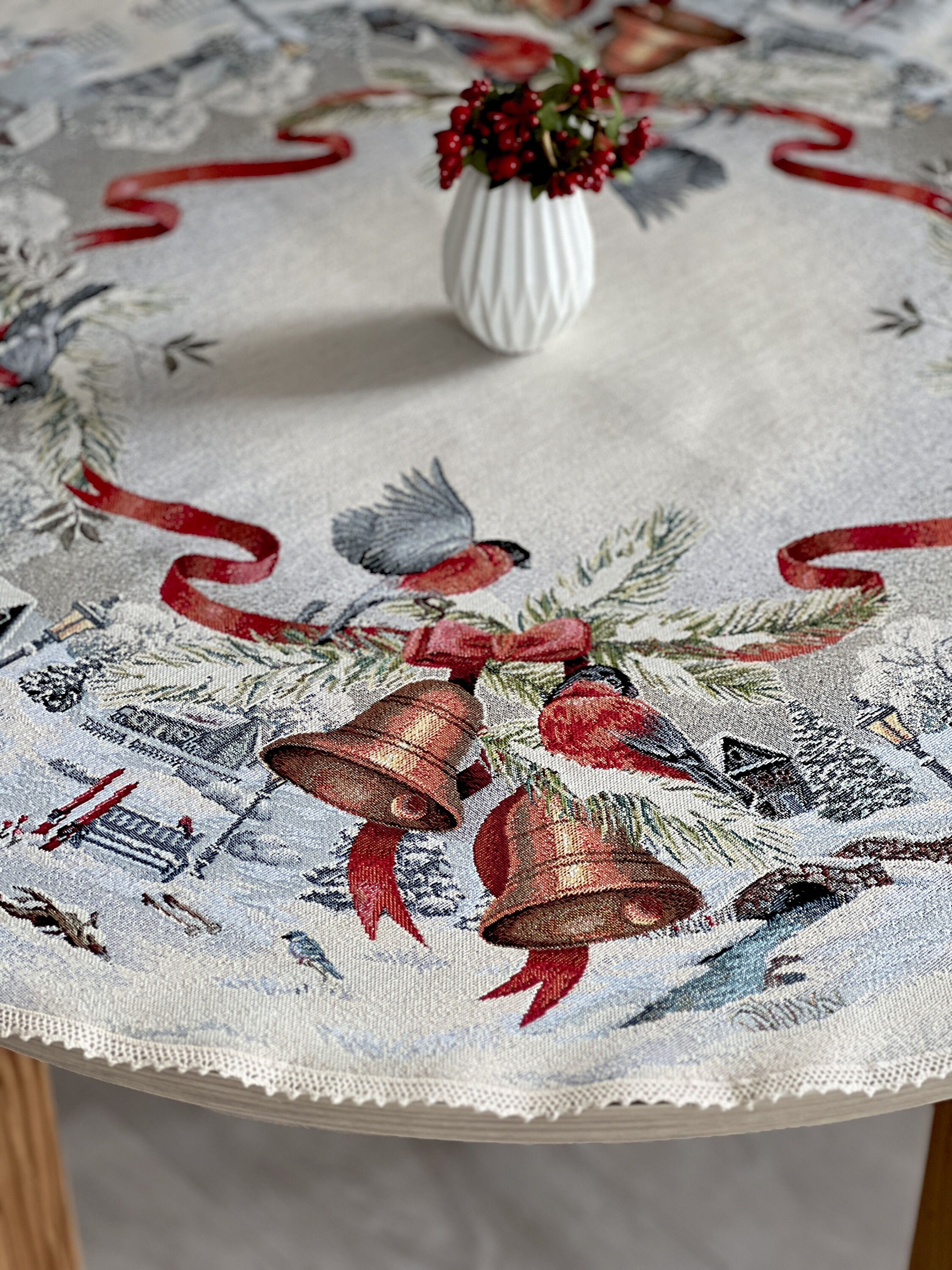 Round Christmas Tablecloth, Winter Holiday Table Linens, Xmas Tapestry ...