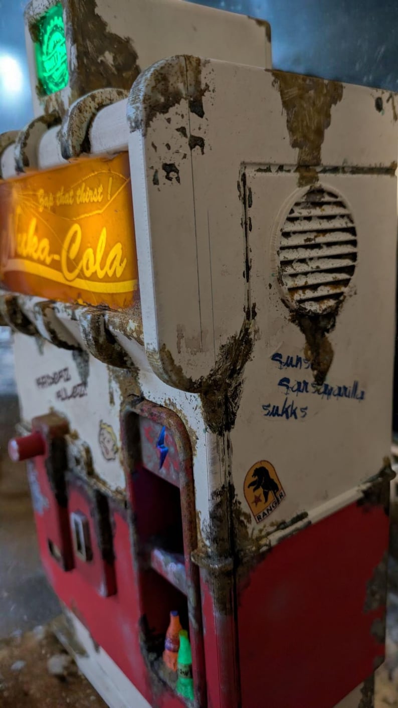 Nuka-cola Vending Machine – Prop With Light & Bottles | LED Glowing ...