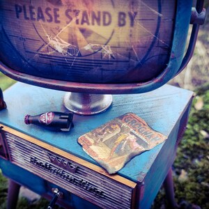 Fallout Radiation King TV With Flickering Lighting and Sound Extra ...