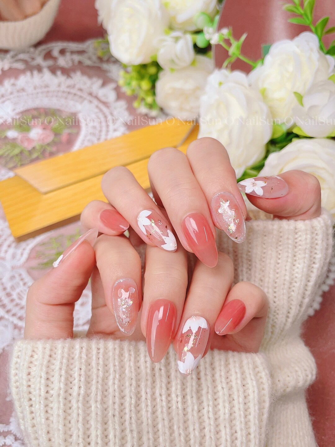 Handpainted Flower Peach Blossom Onailsun Adorable Cute Almond Short ...