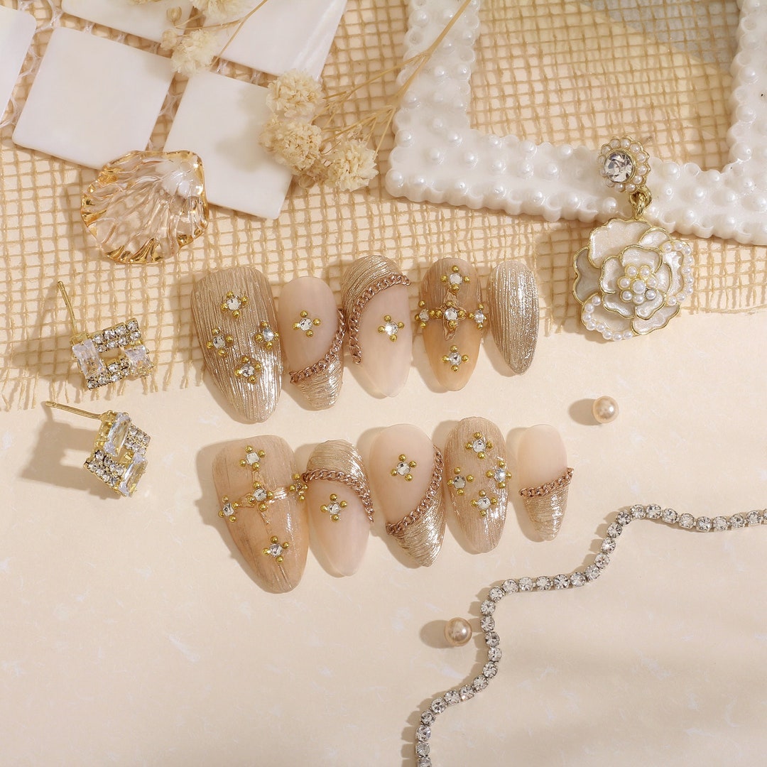 Baroque Brilliance Girly Chain Bling Exquisite Textured Elegant Classy ...