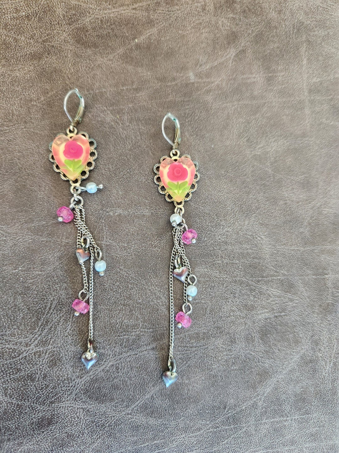 Betsey Johnson Rare Y2K Roses and Pearls Dangle Earrings - Etsy