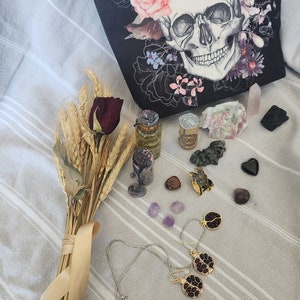 Persephone Altar Set - Etsy