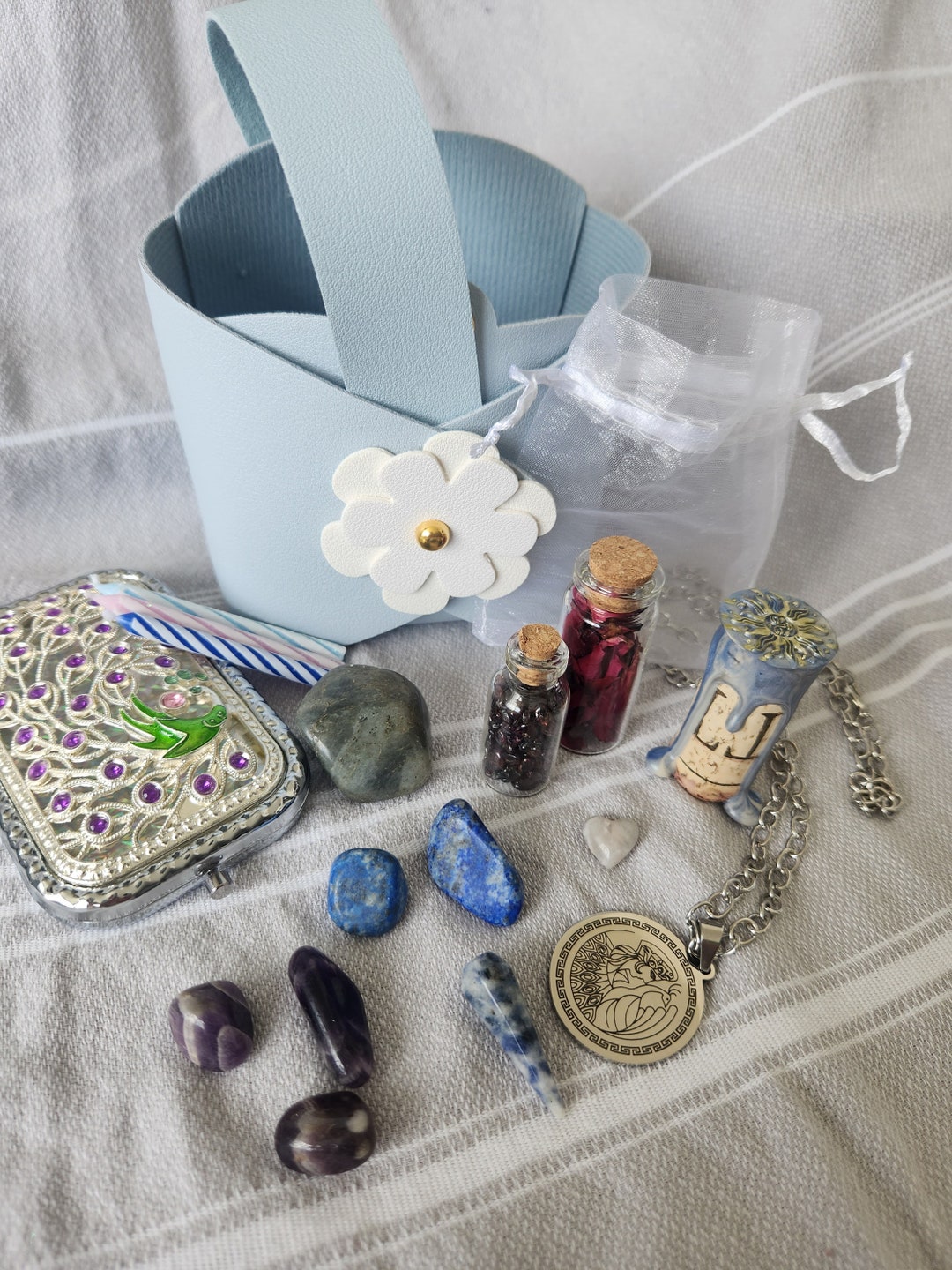 Hera Mini Altar Kit - Etsy