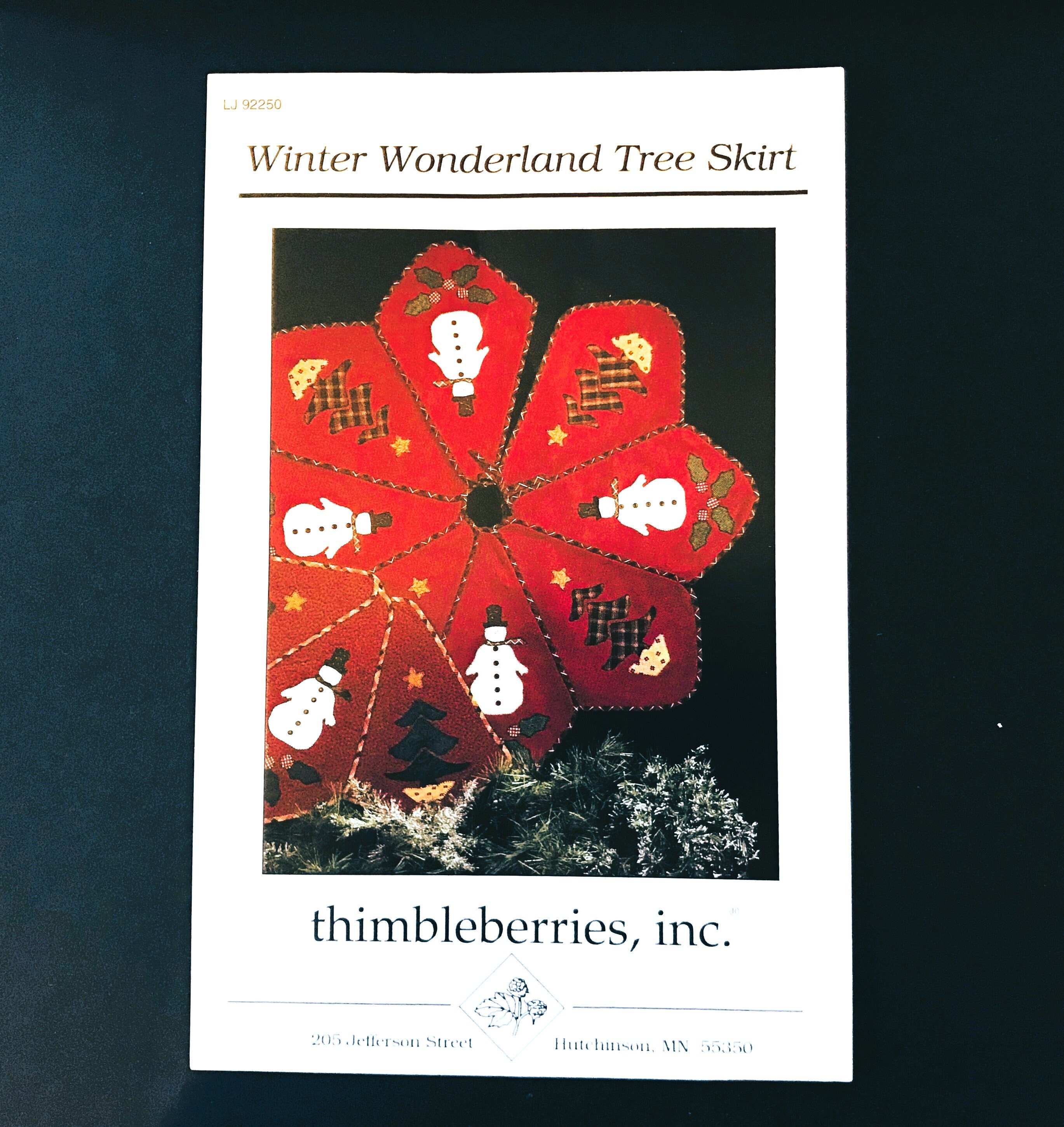 48" WINTER WONDERLAND Tree Skirt - Full Size Pattern - Thimbleberries ...