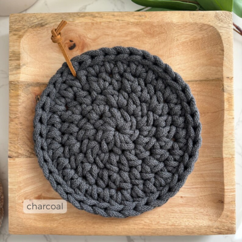 Handmade Round Crochet Trivet, Farmhouse Trivet, Modern Farmhouse ...
