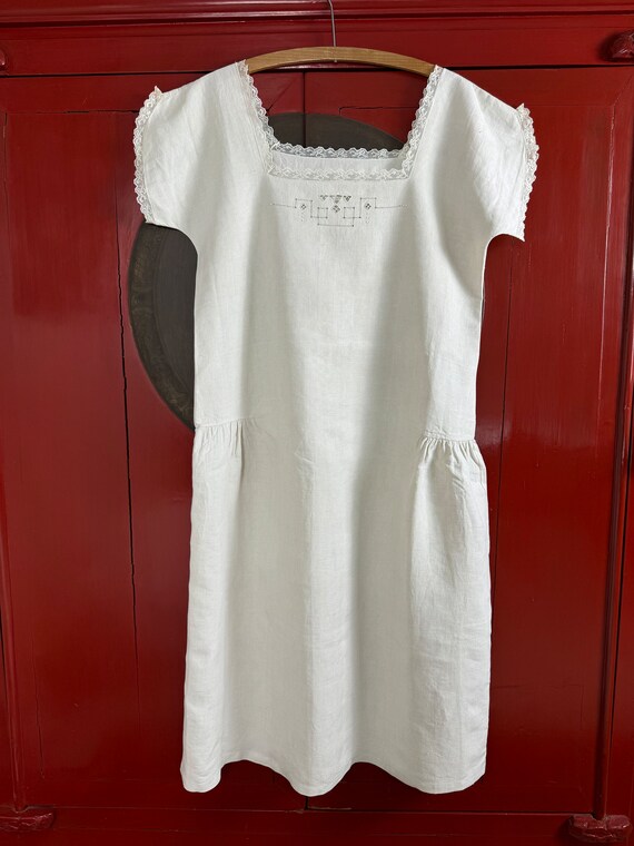 Early 1900s Italian Nightdress with Beautiful Details… - Gem