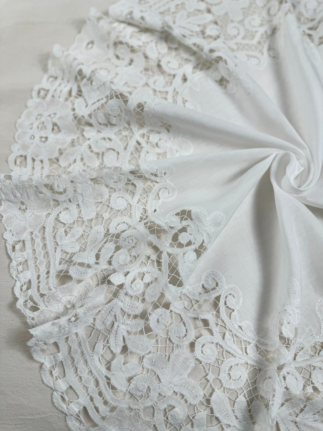 Rare Find! DENTELLE De BRUGES Tablecloth or Table Topper, Handmade ...