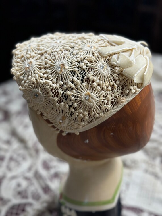 AUTHENTIC 1950s Structured Hat with Flowers, Rhinesto… - Gem