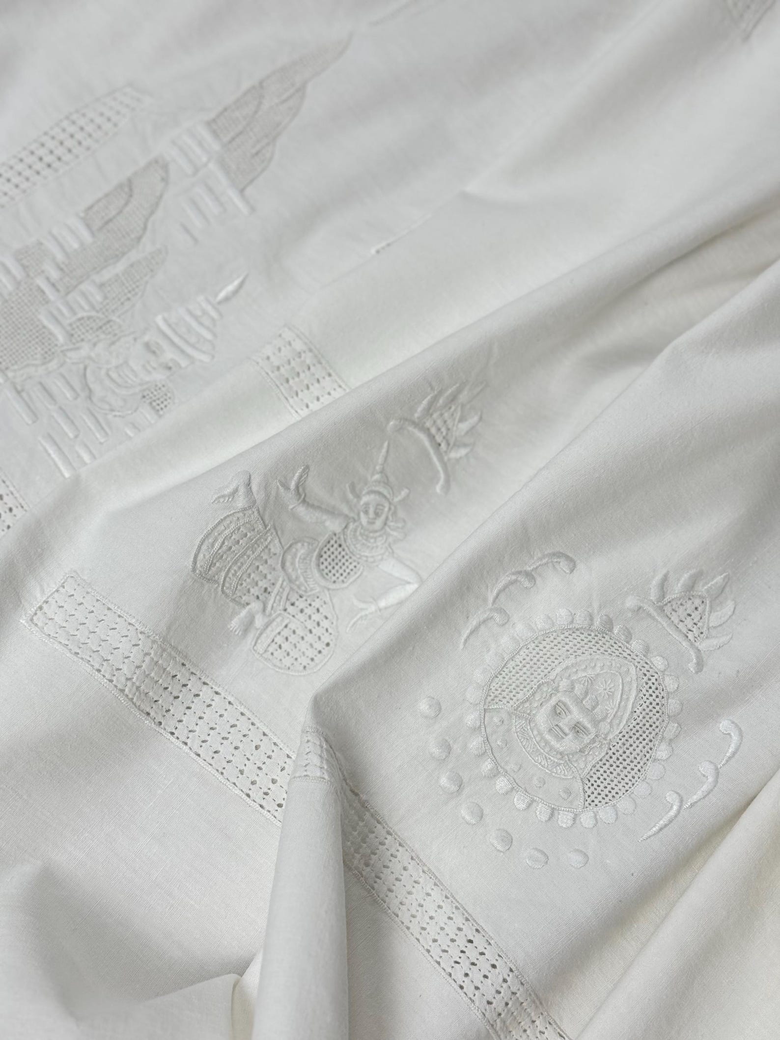 Rare Find! 1920s-1930s Chinoiserie Tablecloth With 12 Napkins, Handmade ...