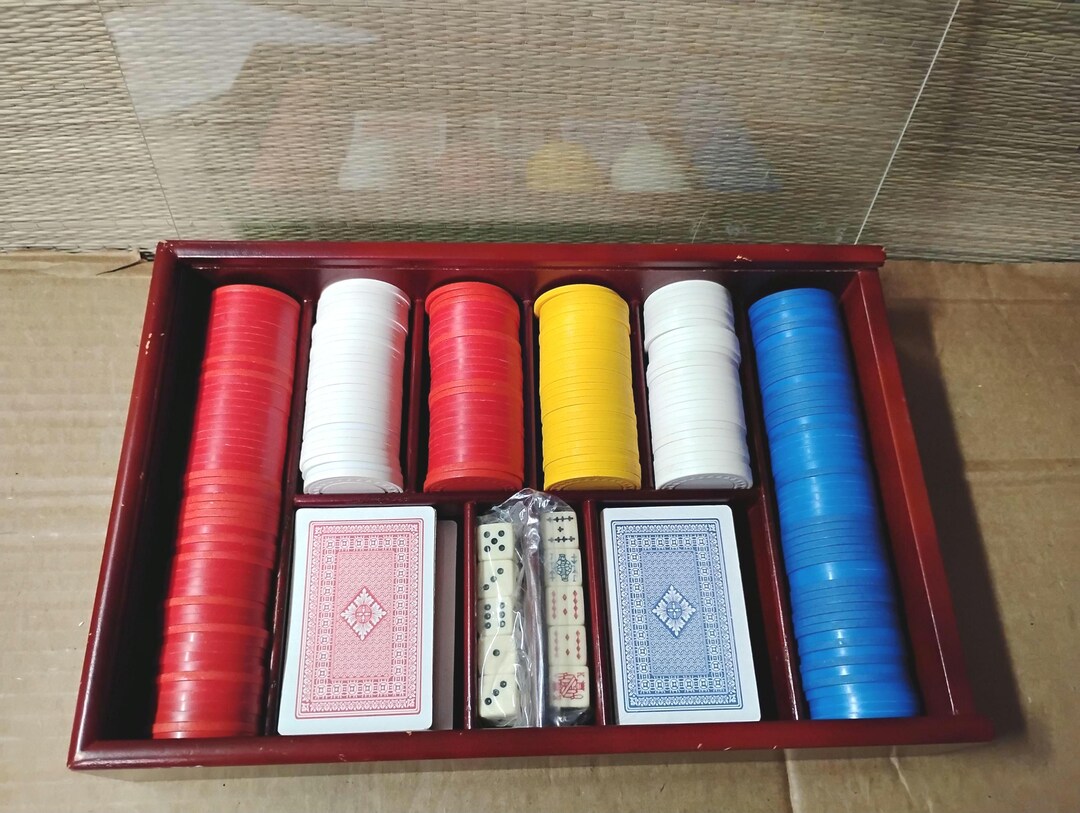 Vintage Poker Chips Set With Cherry Wood Case Tray Complete With Cards ...