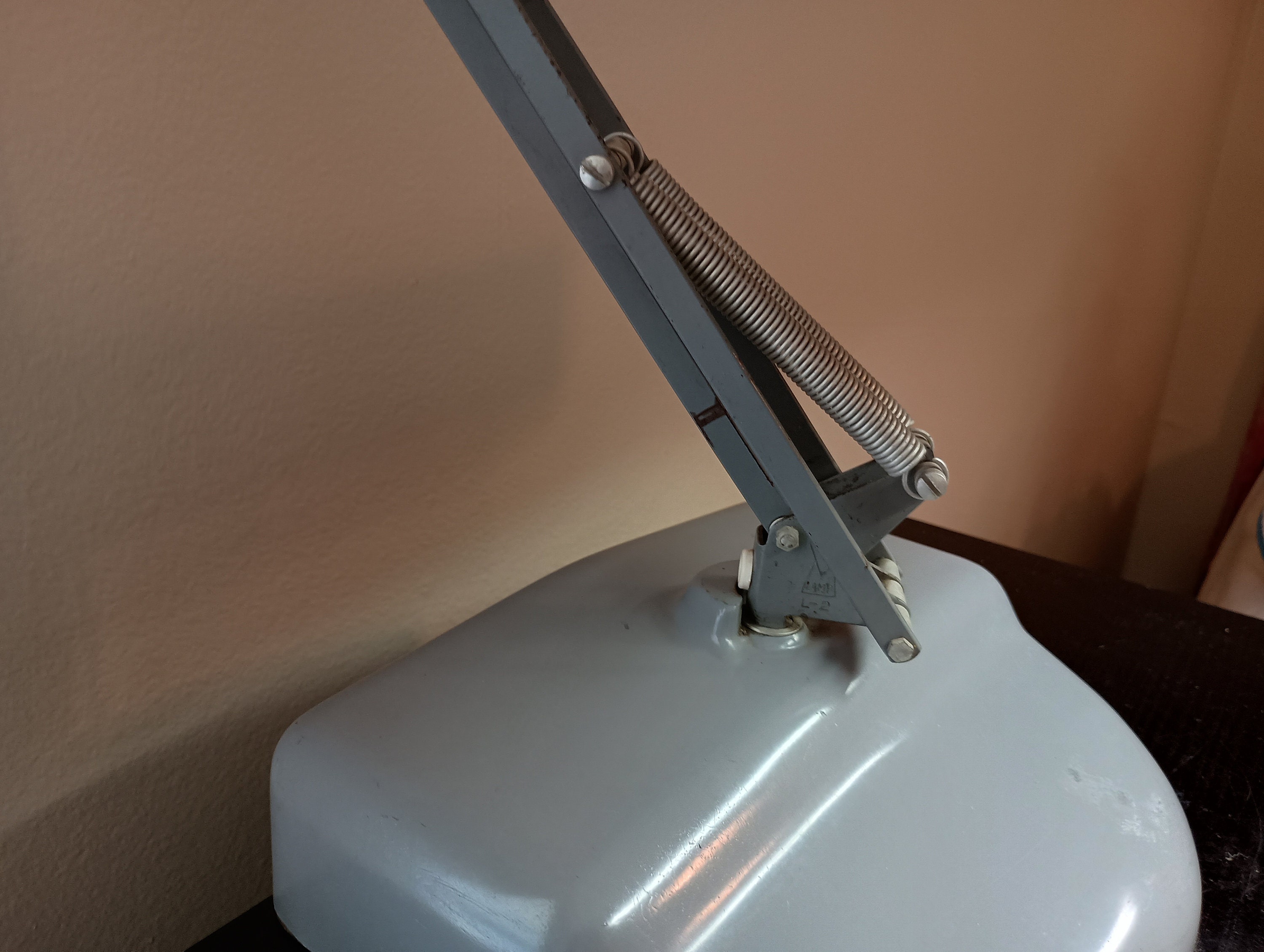 Luxo Industrial Articulating Desk Task Lamp MCM Heavy Base 26in Hood ...