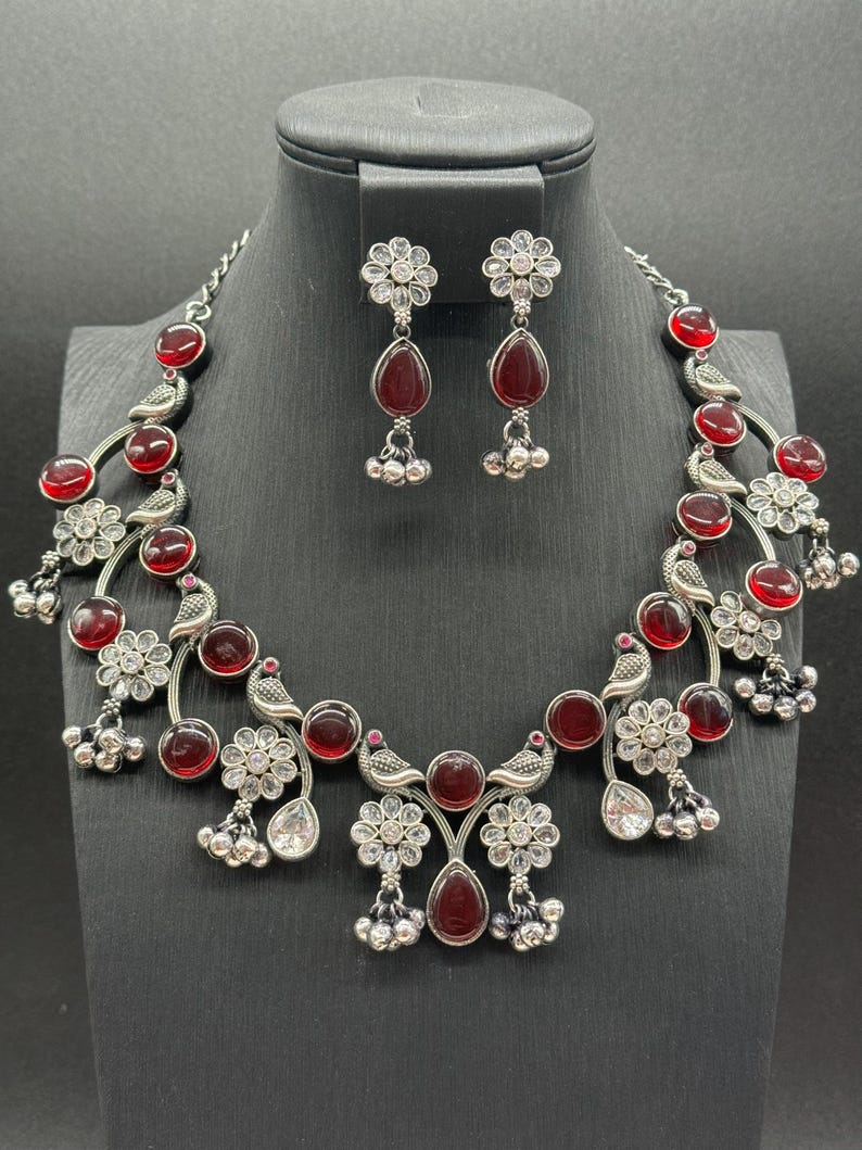 Mona Lisa Stone Necklace - Etsy