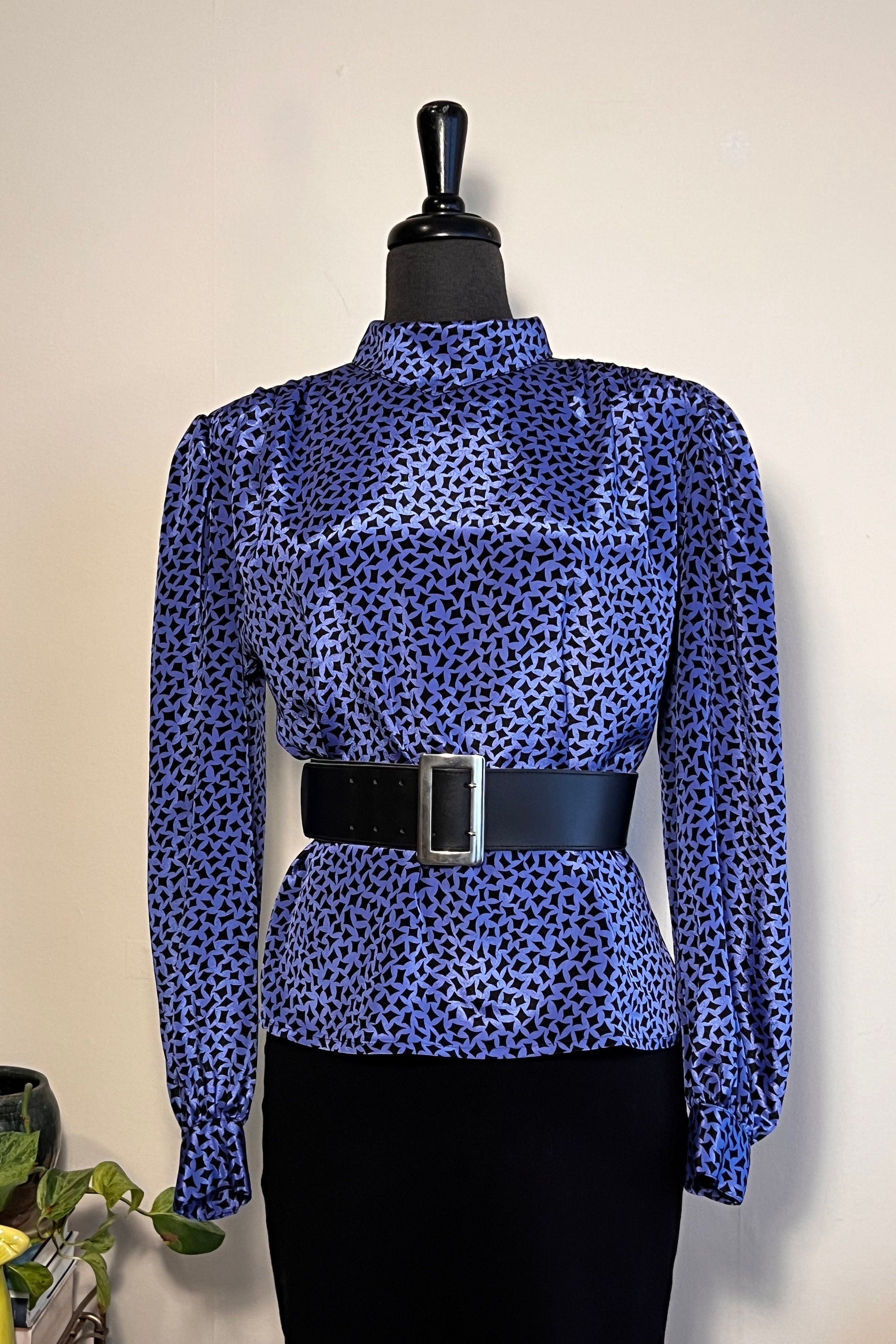 1980's Power Blouse | Periwinkle Button Back - Etsy
