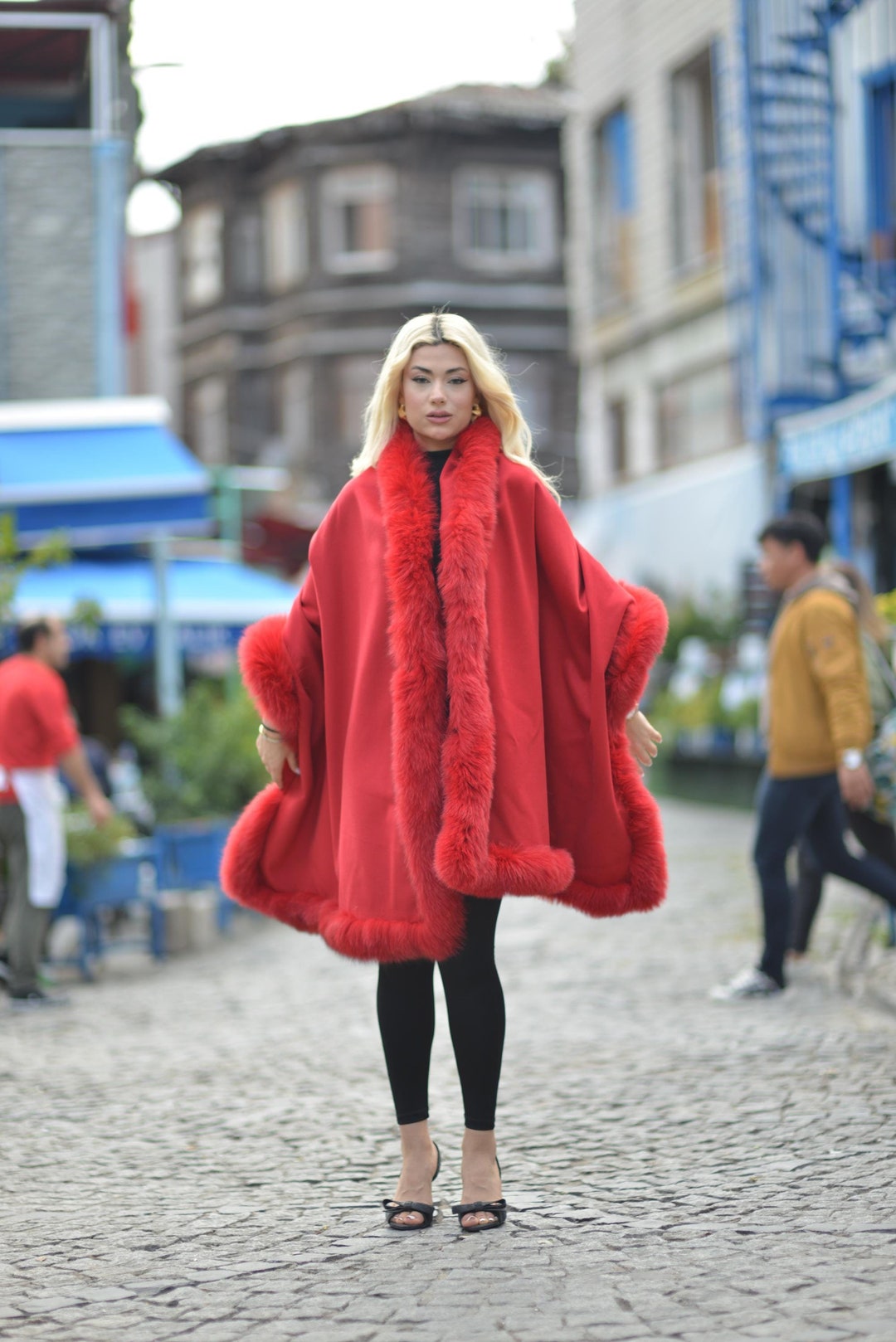 Red Cashmere Shawl With Fox Fur Winter Wedding Wrap Luxurious Christmas ...