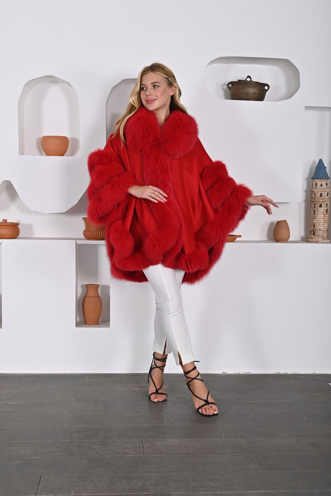 Women's Red Cashmere Cape With Cozy Fox Fur Trim Warm Winter Poncho for ...