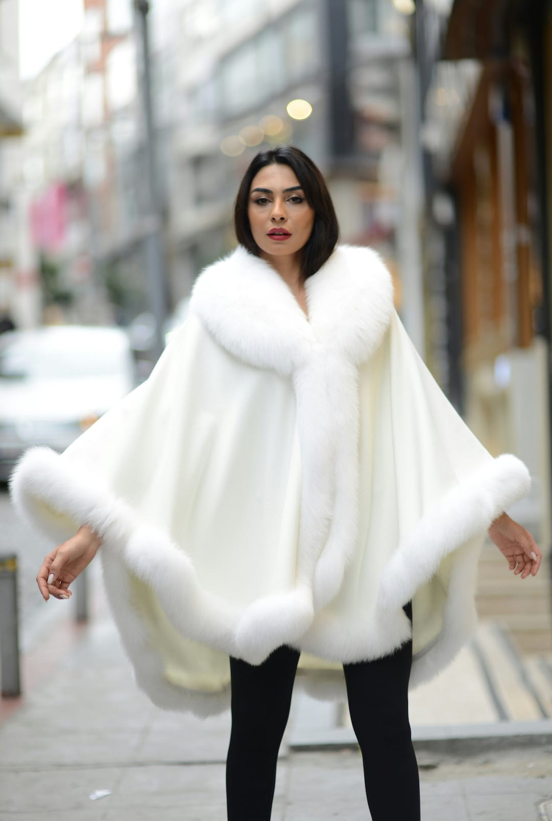 Off White Cashmere Cape With Genuine Fox Fur Trim for Women, Cozy Cape ...