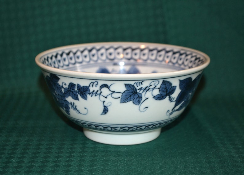 Gorgeous Vintage Japanese Blue and White Fine Porcelain Soup or Rice ...