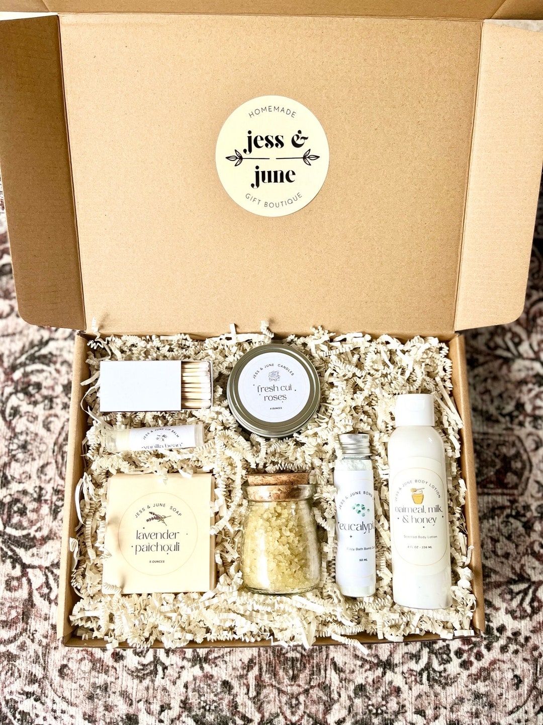 Housewarming Gift Box New Home, New House Gift for Couples ...