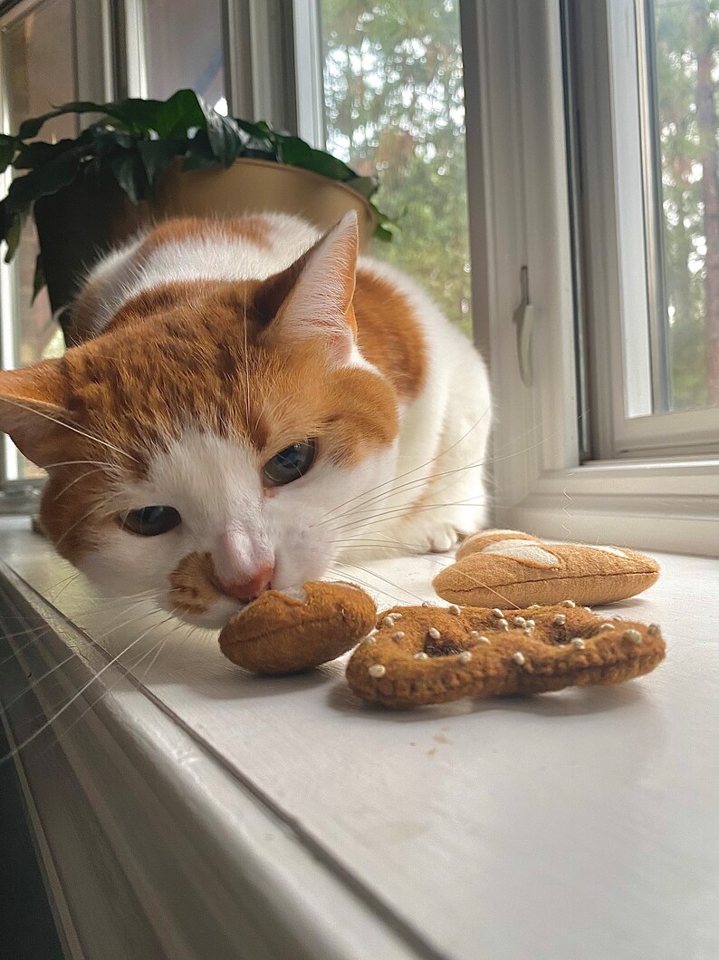 Kitty Felt Bread Basket - Etsy
