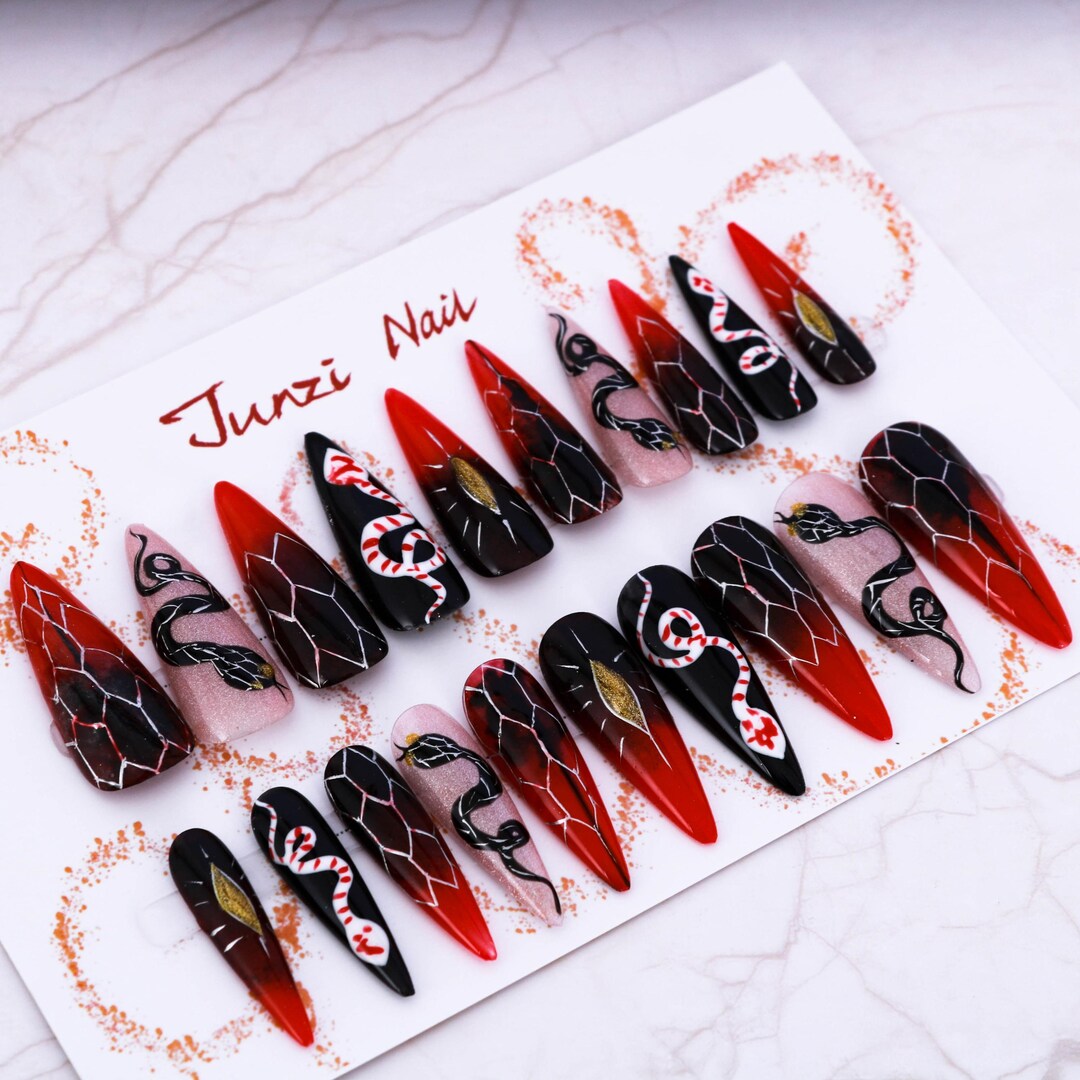 Handmade Venomous Snake Press on Nails: Long Stiletto, 20 Piece Set - Etsy