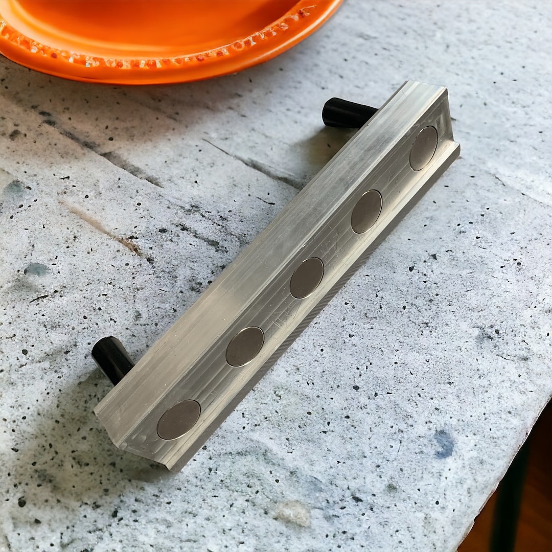 Magnetic Cone Jig: A Source for Grinding Sharpening Metal Blades for ...