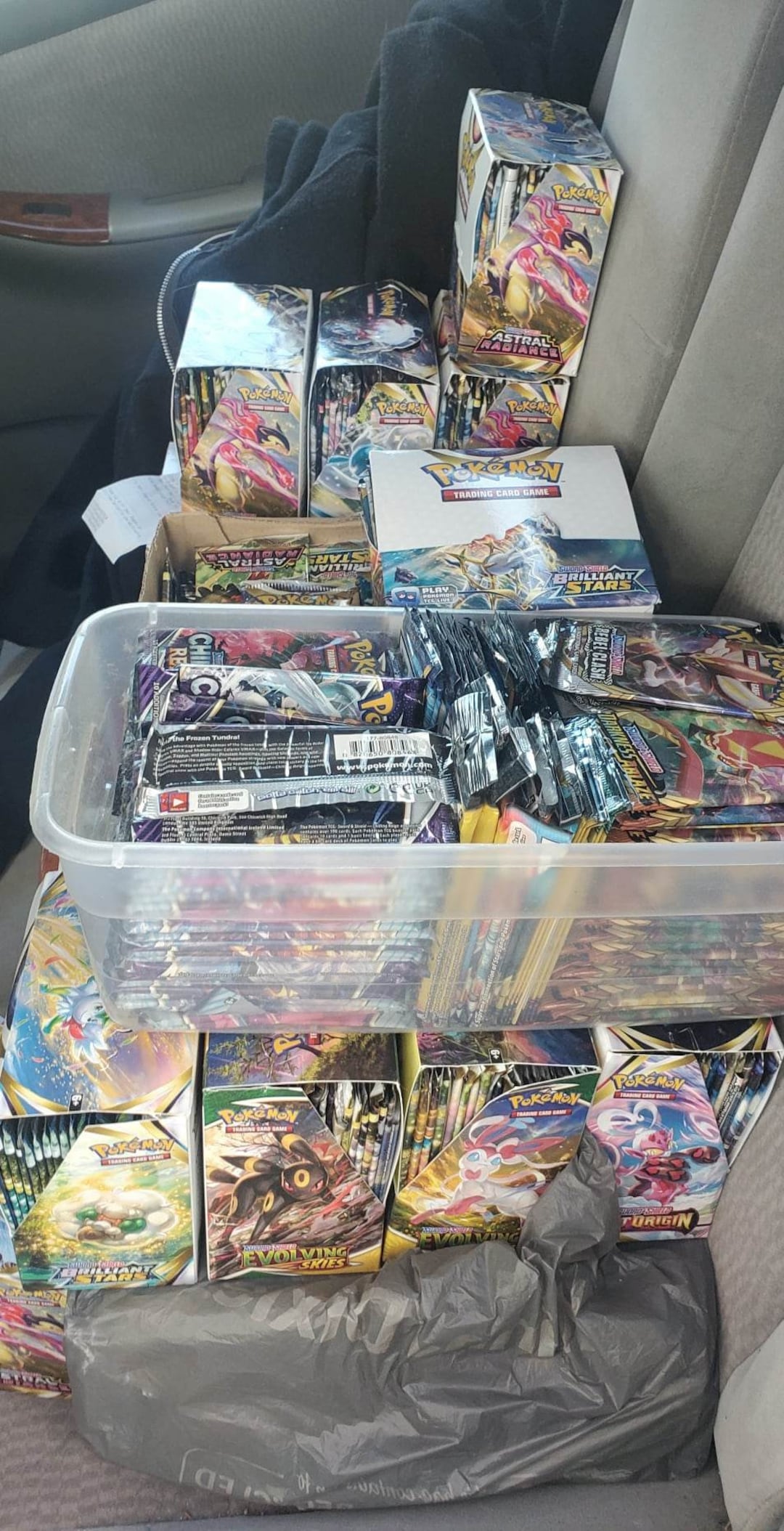 Amazing Value!!! 100+ AUTHENTIC Pokemon Cards With GUARANTEED Holos ...