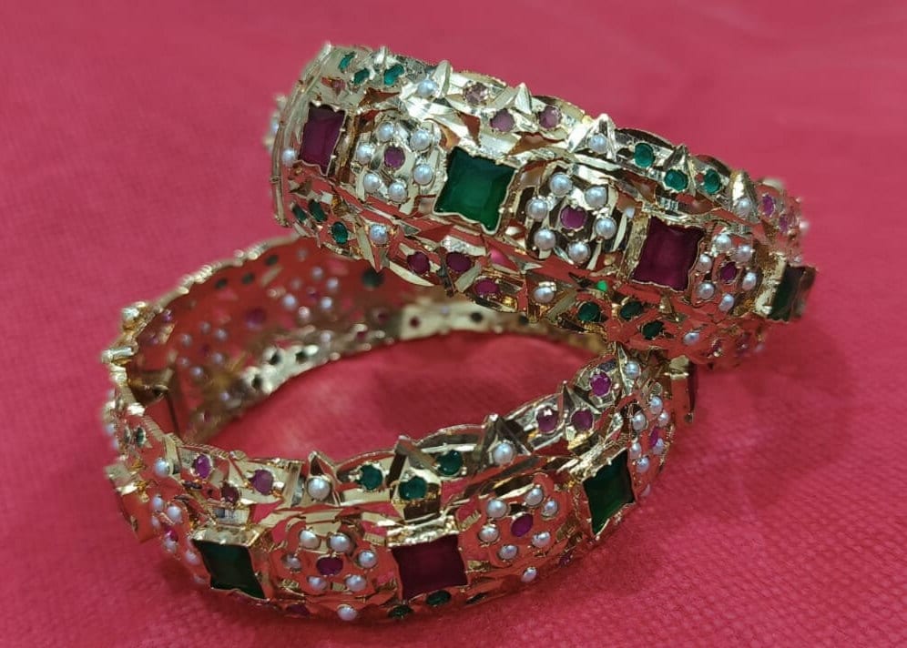 A Pair of Antique Gold Finished Kada /bracelets/ Wedding Bangles ...