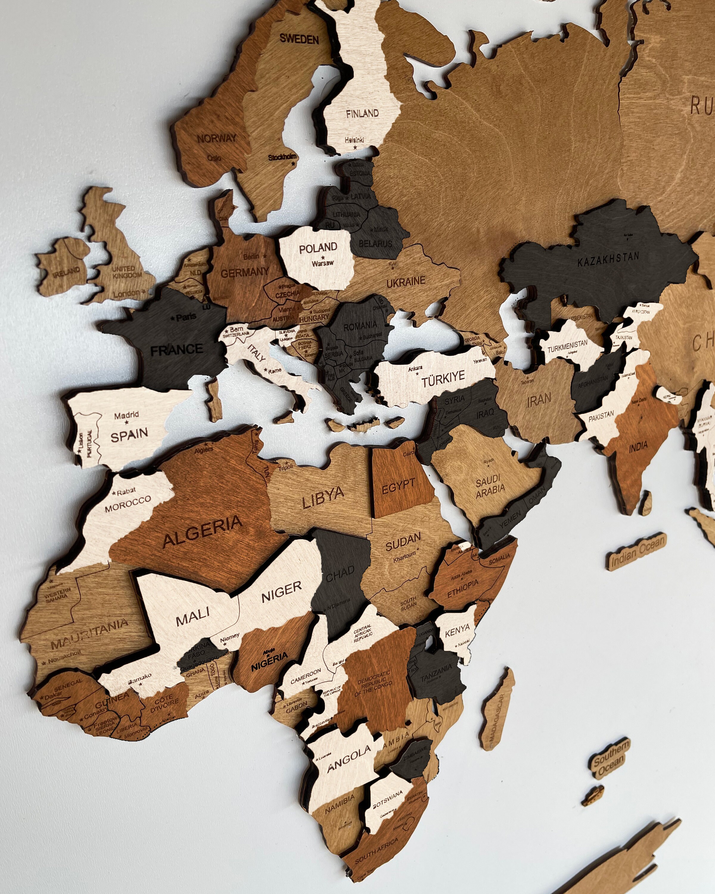 3D Wooden World Map | MOCHA - Etsy
