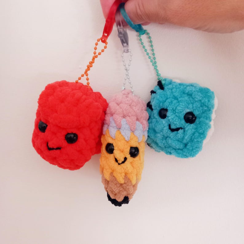 Back to School Crochet Keychain Patterns: Mini Pencil, Notebook ...