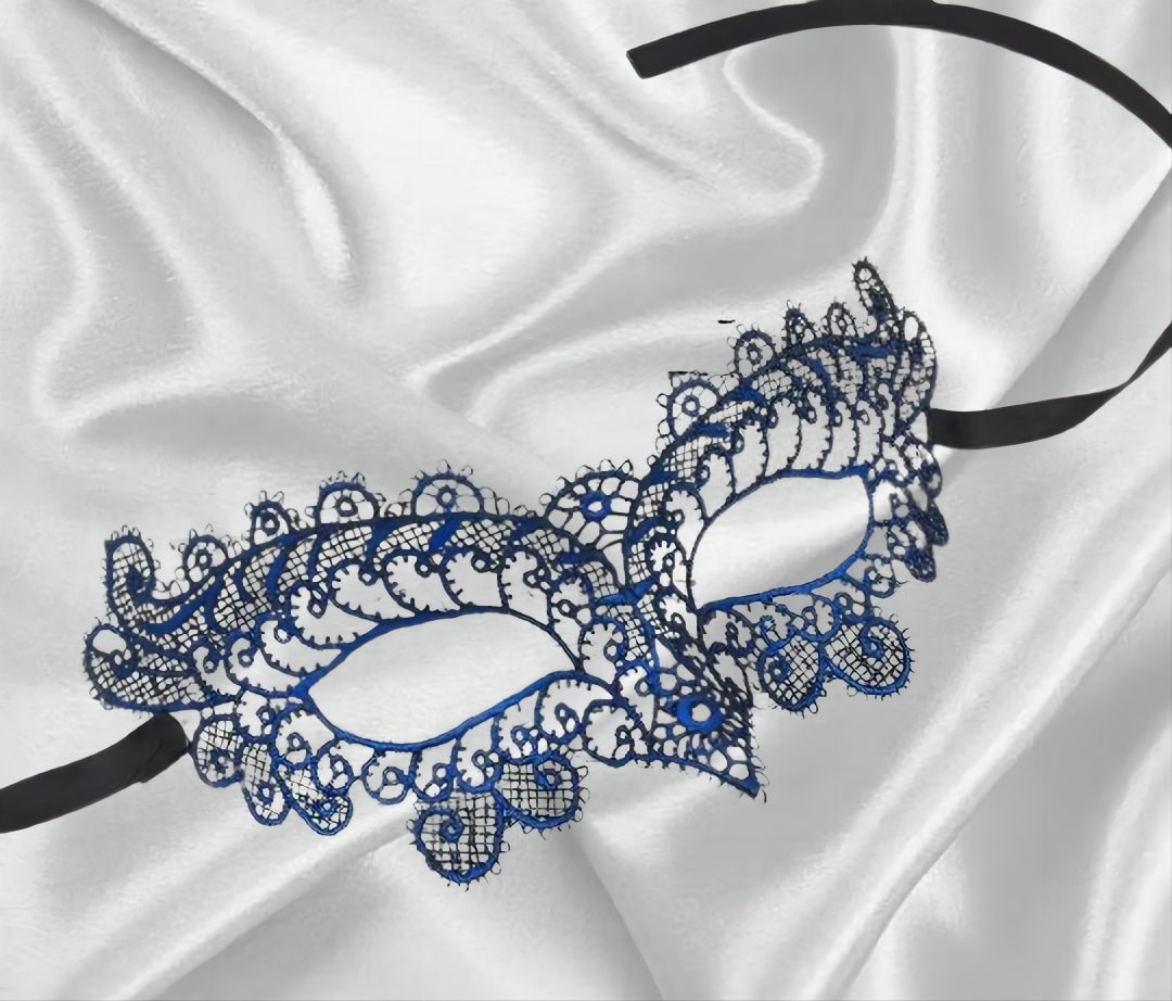 Black Lace Mask / Face Mask / Halloweenmasquerade Ball Eye Mask ...