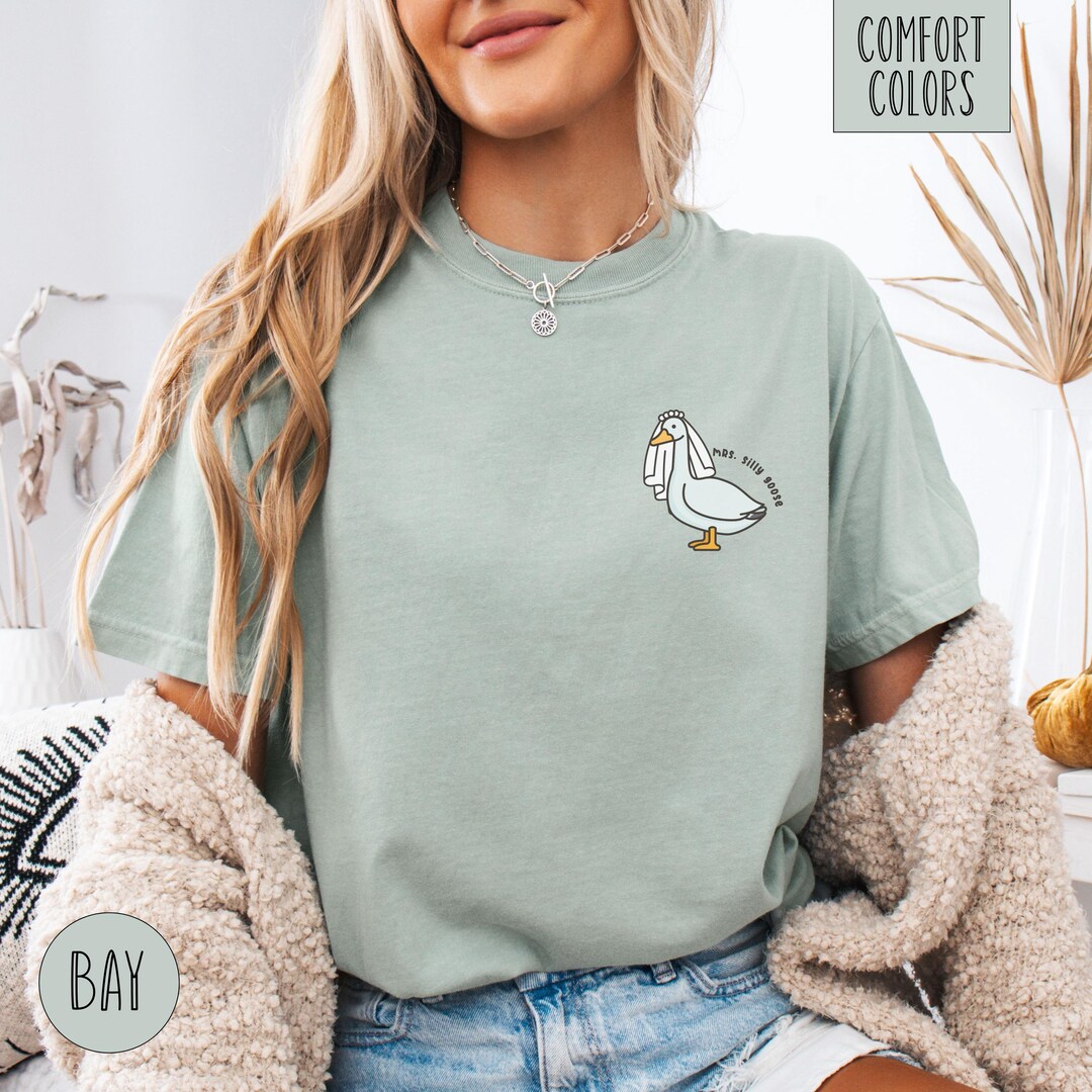 Funny Goose Shirt Women Mr and Mrs Honeymoon Shirt Wedding Gift for ...