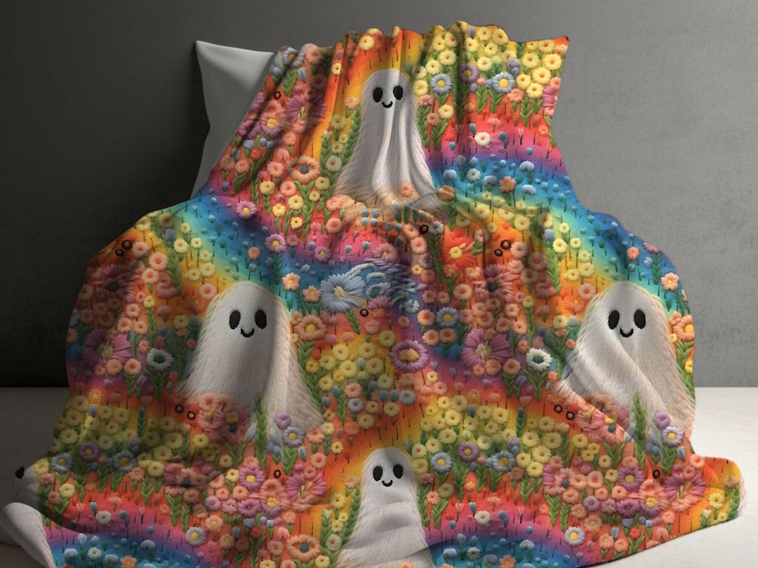 Cute Ghost Gift, Ghost Blanket, Retro Halloween Blanket, Cozy Spooky ...