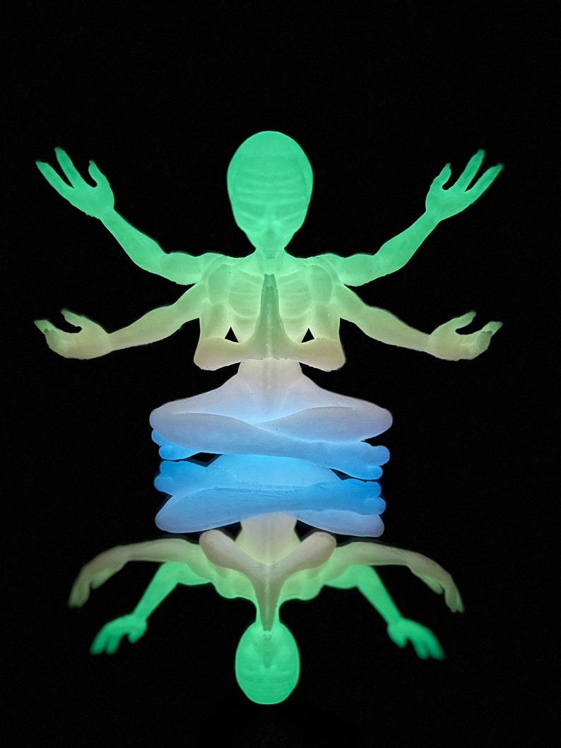 Shiva Alien Figurine - Etsy