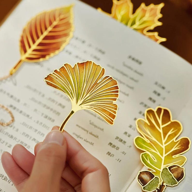 Leaf Bookmark With Chain Pendant, Maple Leaf Apricot Leaf Bookmark ...