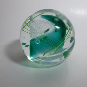CAITHNESS Scotland Ring Festival Glass Paperweight Green and Clear ...