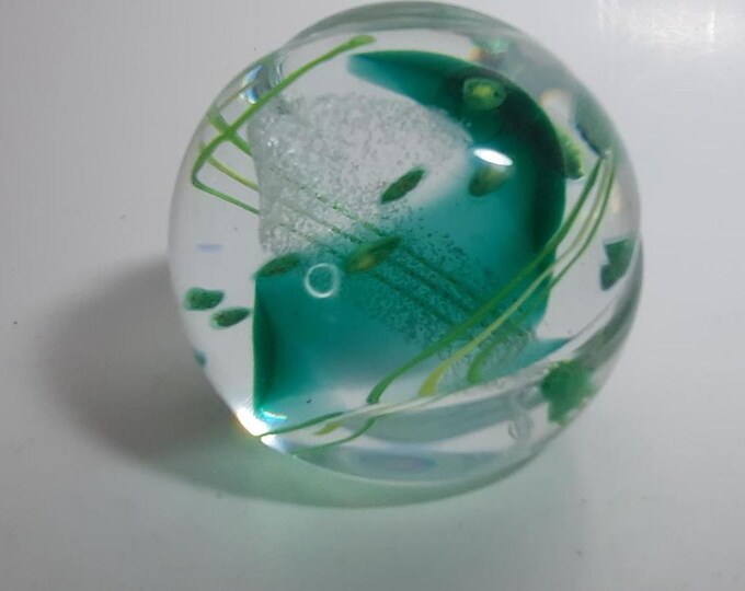 CAITHNESS Scotland Ring Festival Glass Paperweight Green and Clear ...