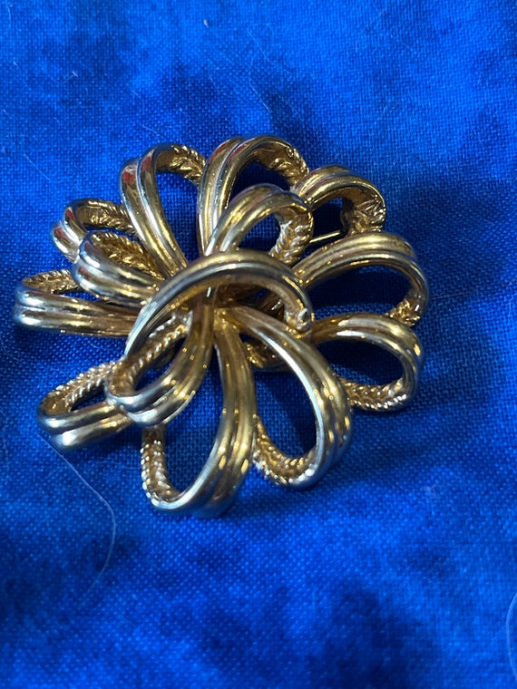 vintage marked boucher gold - Gem