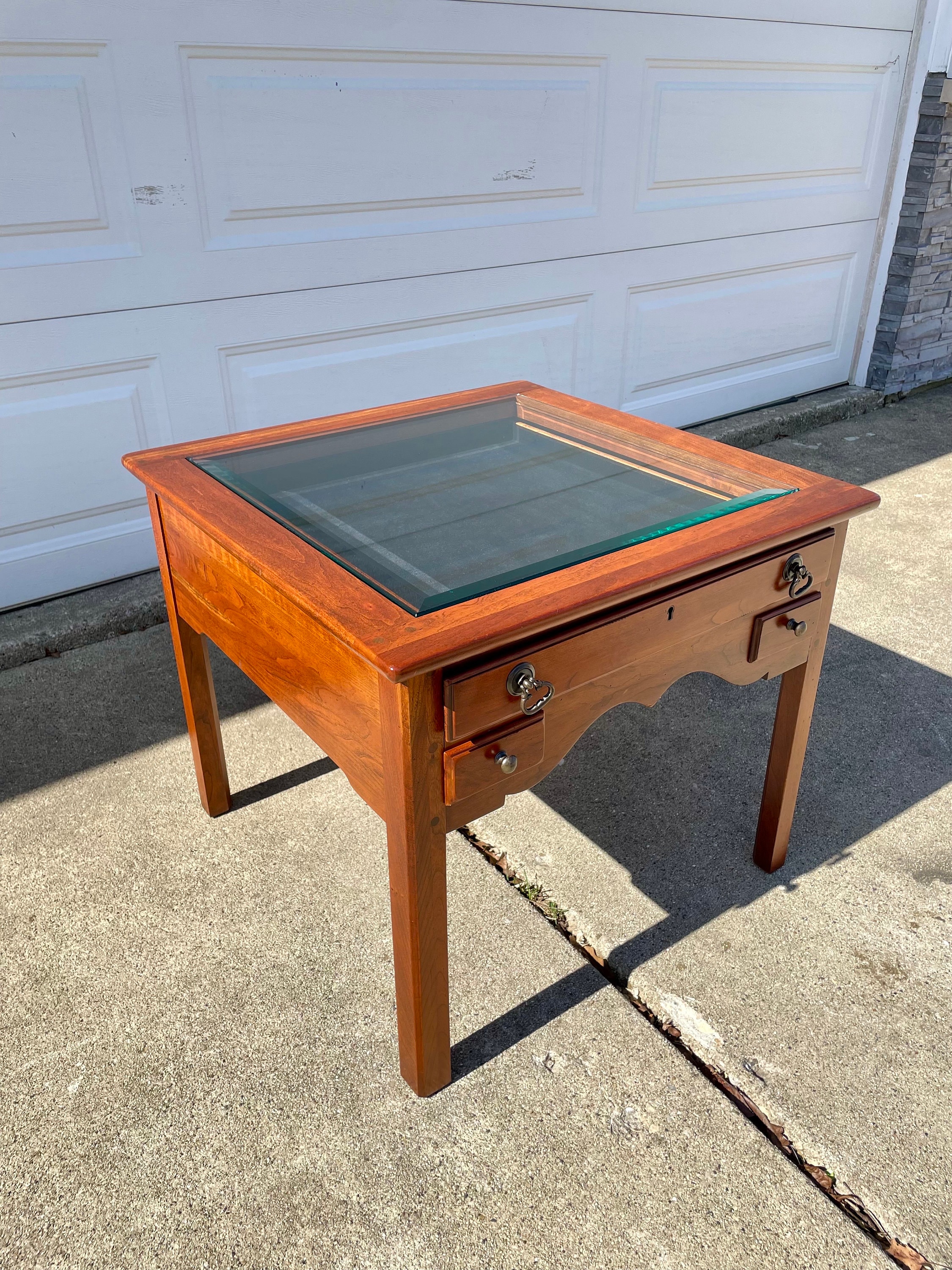 Lexington Bob Timberlake Cherry Display End / Side Table 833-956 - Etsy